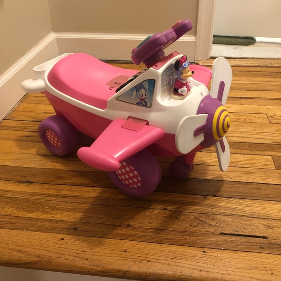 Disney | Toys | Minnie Mouse Sit On Airplane | Poshmark